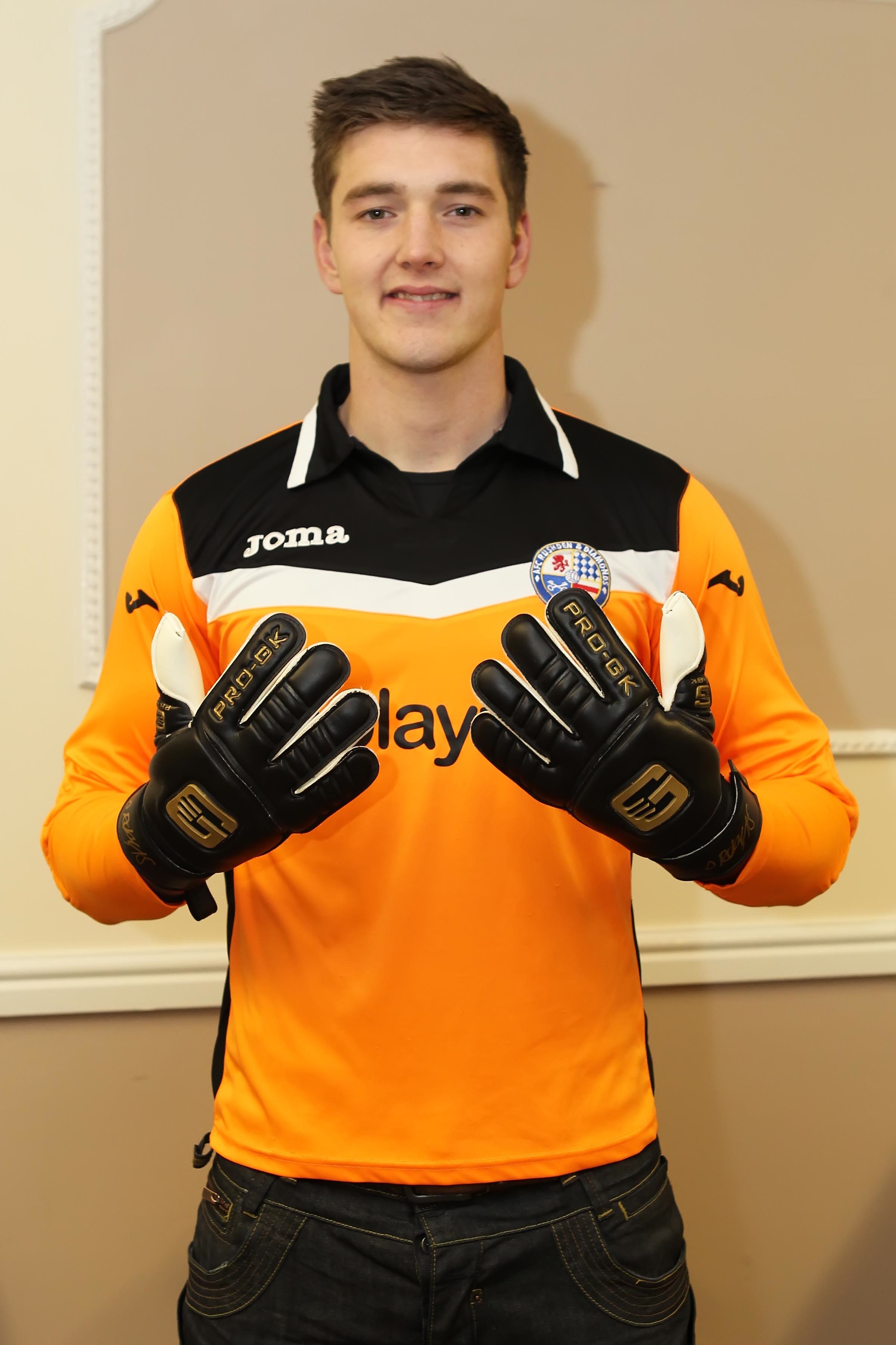 Limited Edition Dale Roberts Gloves – SOLD OUT – AFC Rushden & Diamonds