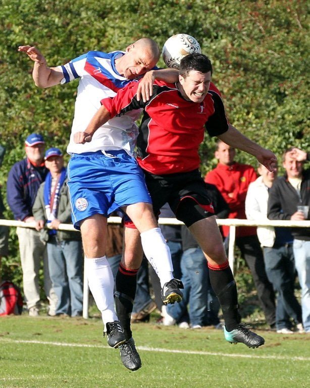 Rothwell C A (31) – Hope wins another header – AFC Rushden & Diamonds