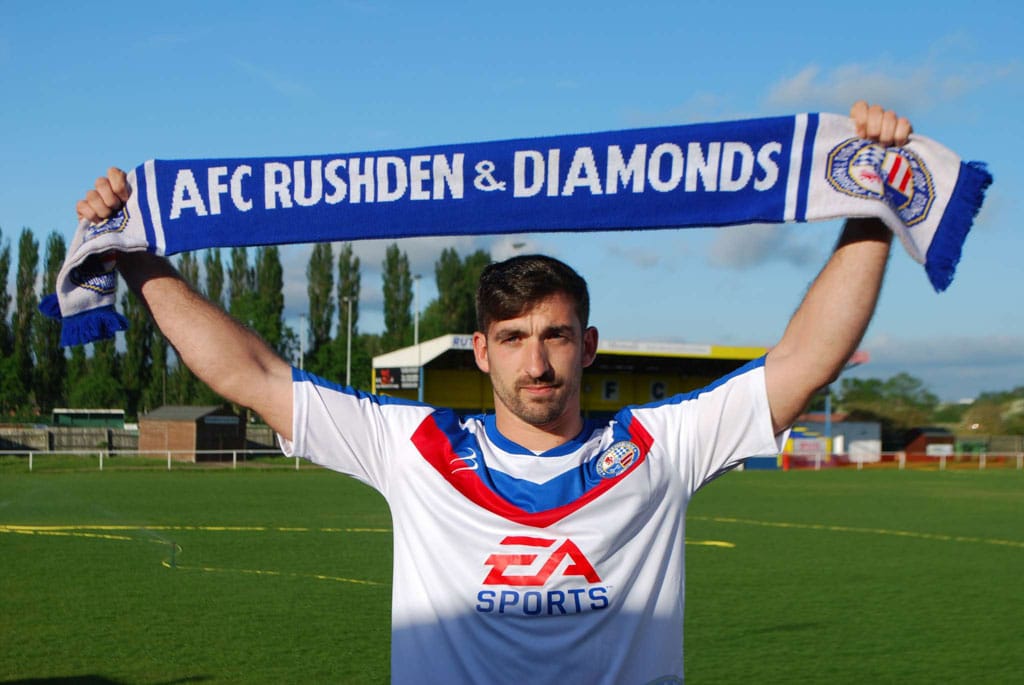 Russell Dunkley signs for Diamonds - AFC Rushden & Diamonds