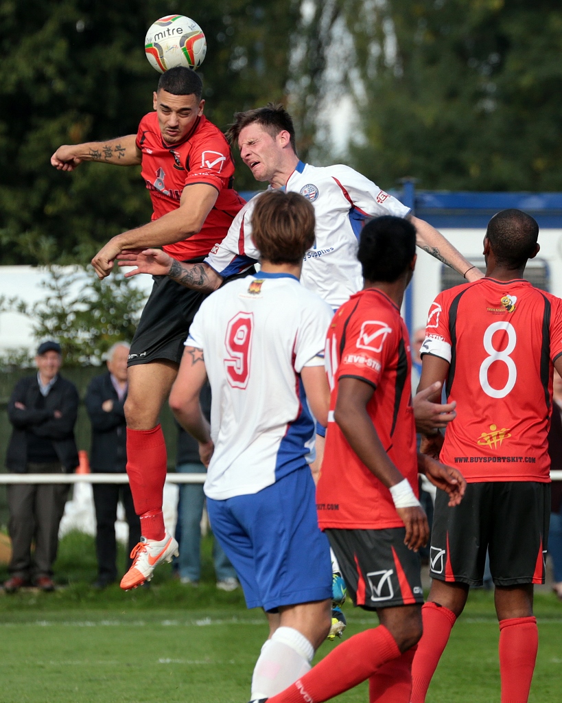AFC Rushden & Diamonds v Aylesbury FCr. Evo-Stik Southern Football ...