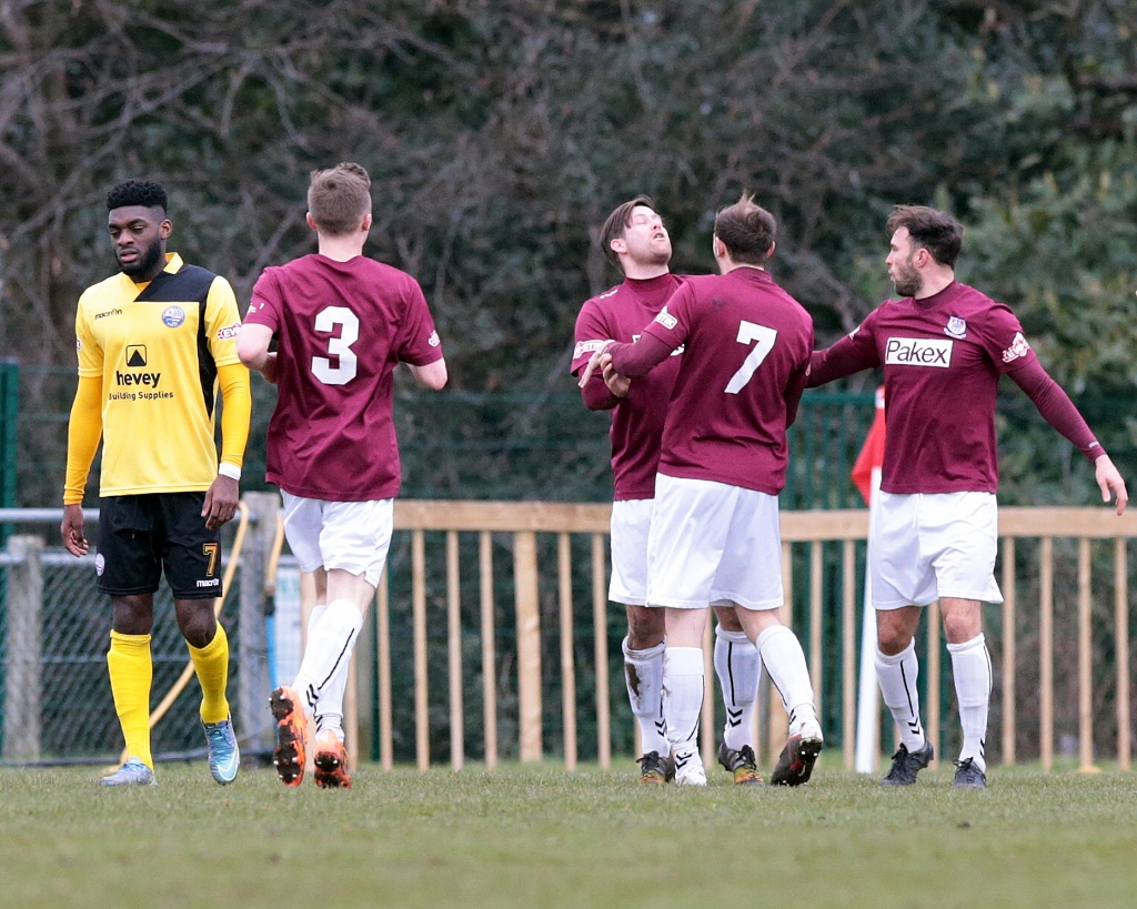 AFC Rushden & Diamonds v Kings Langley FC. Evo-Stik Southern Football ...