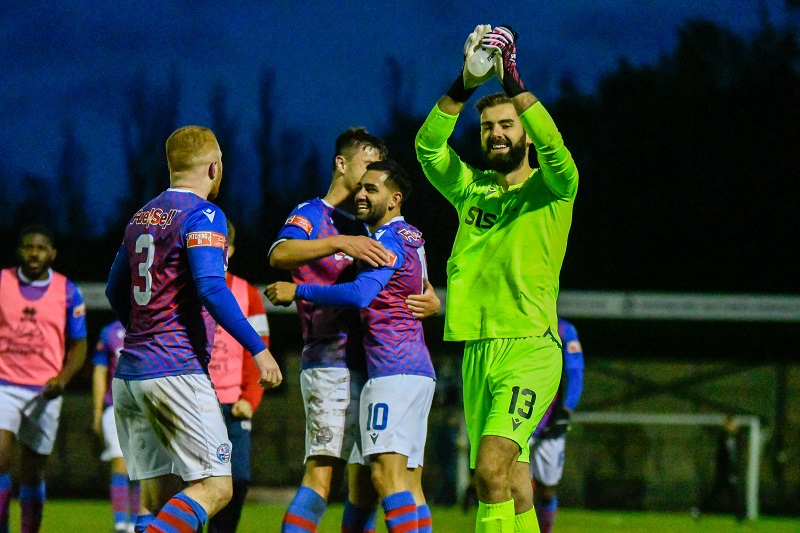 Snedker signs Forms – AFC Rushden & Diamonds